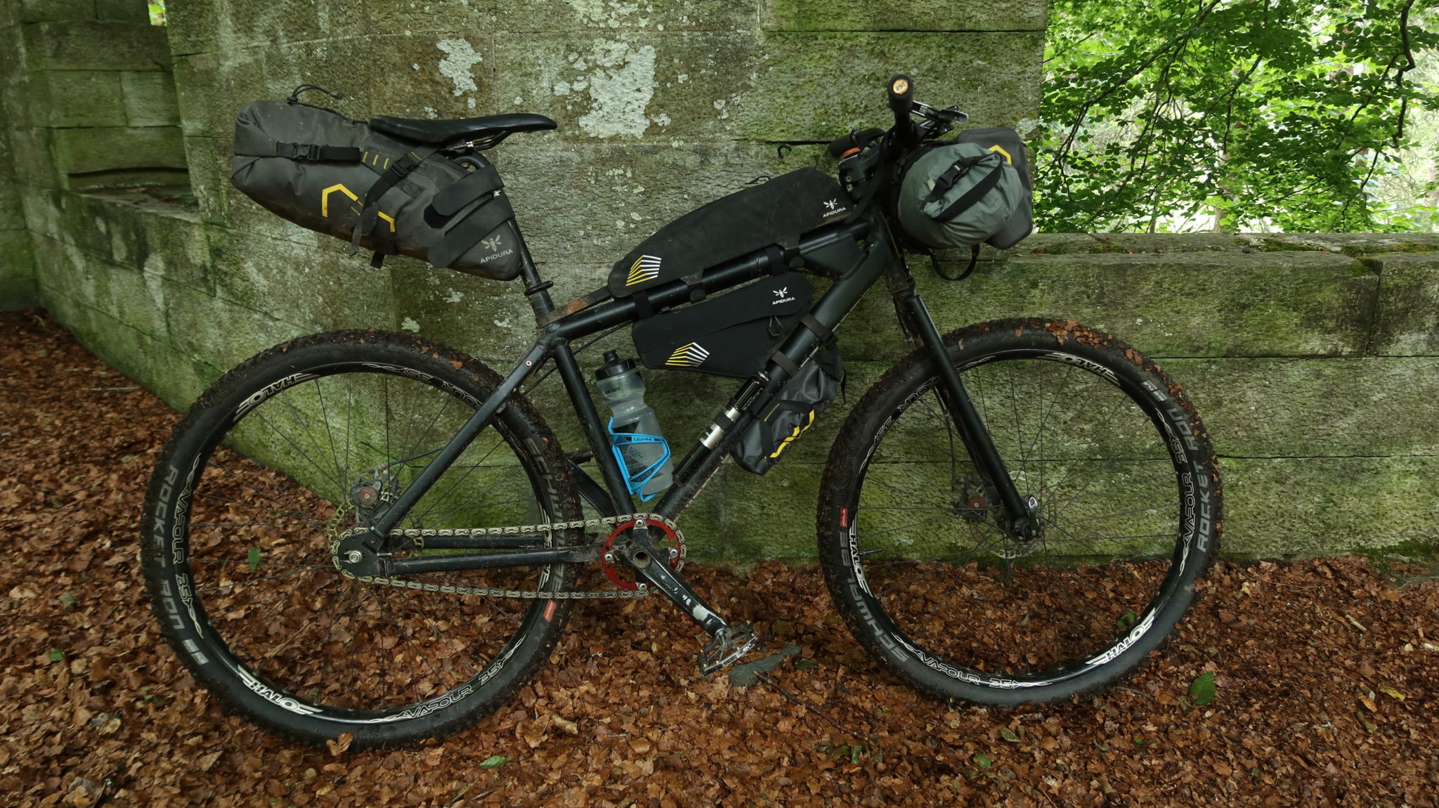 10 uses for… the Apidura Downtube Pack – ADVNTR.cc